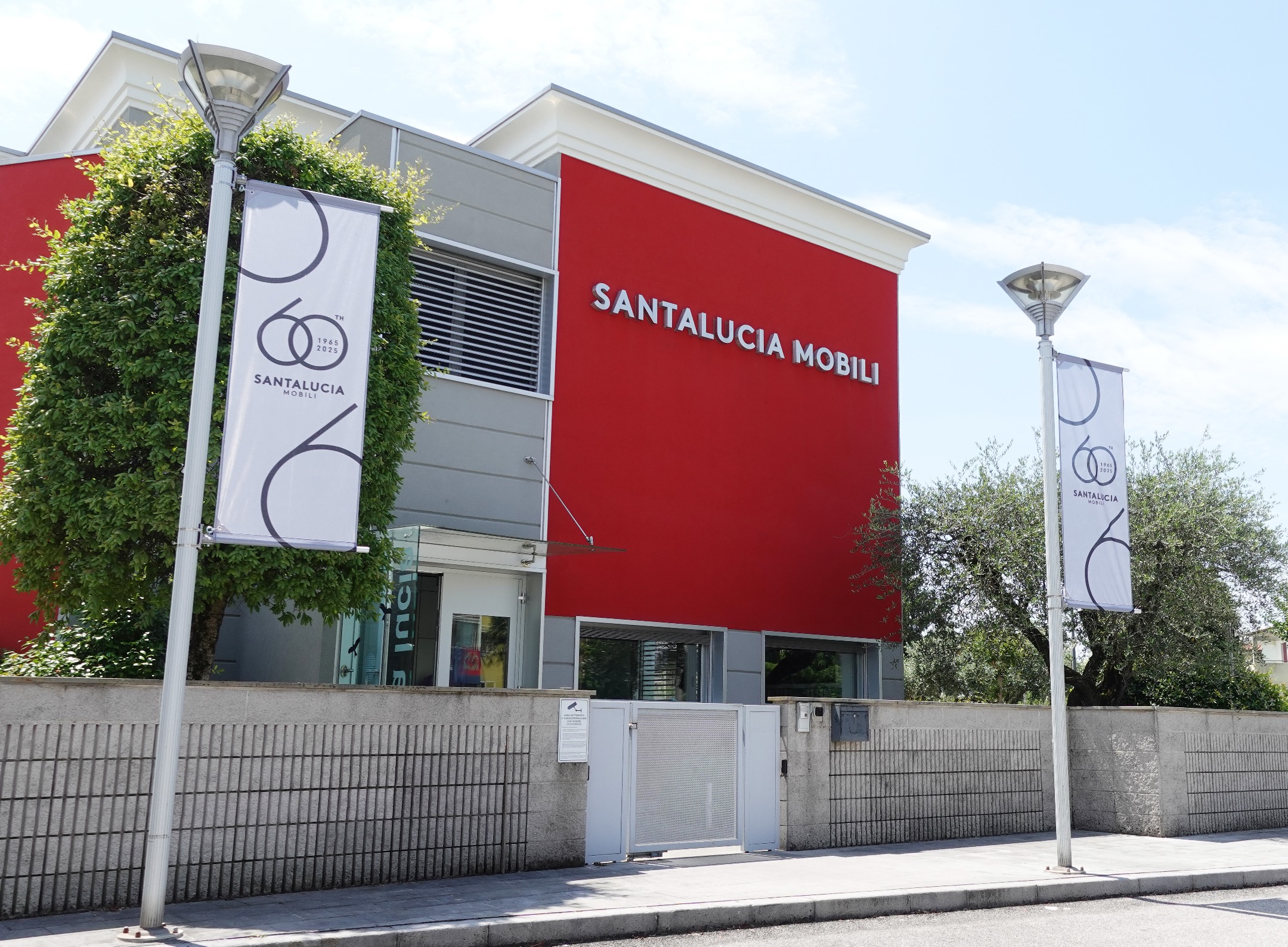 60 anni per Santalucia Mobili - Xylon.it